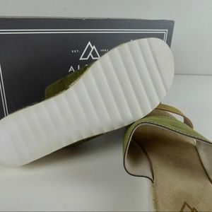 Alpine Design | Shoes | Alpine Design Italian Leather Strap Slide ...